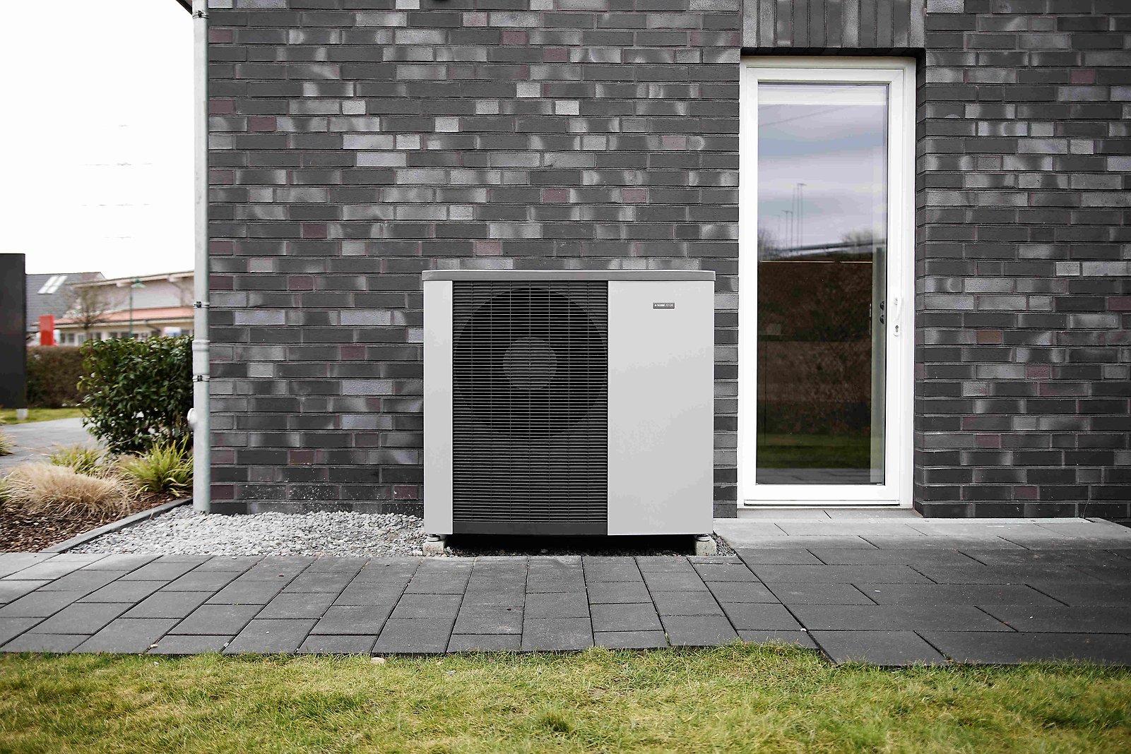 Jak działa powietrzna pompa ciepła | NIBE